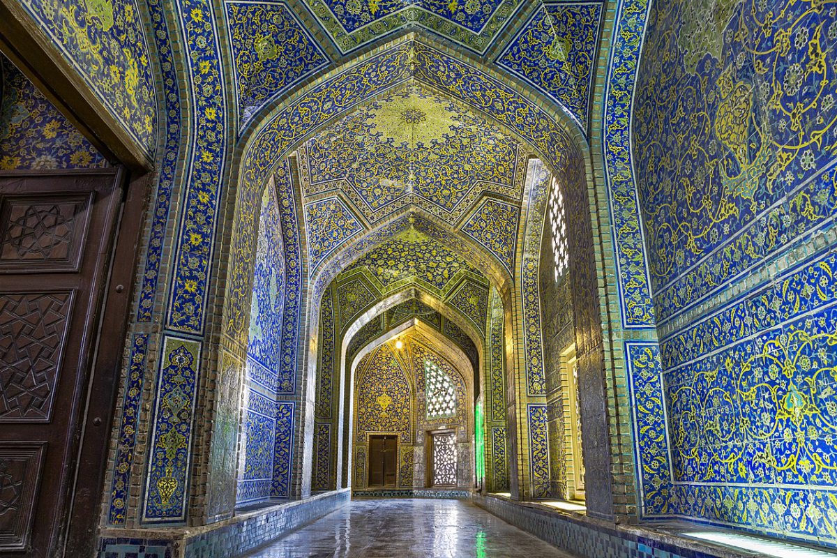 Sheikh Lotfollah Mosque: A Masterpiece of Iranian Architecture - To ...