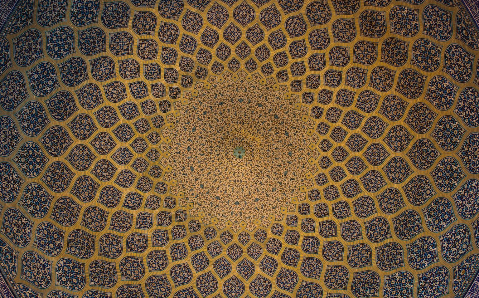 Sheikh Lotfollah Mosque: A Masterpiece of Iranian Architecture - To ...