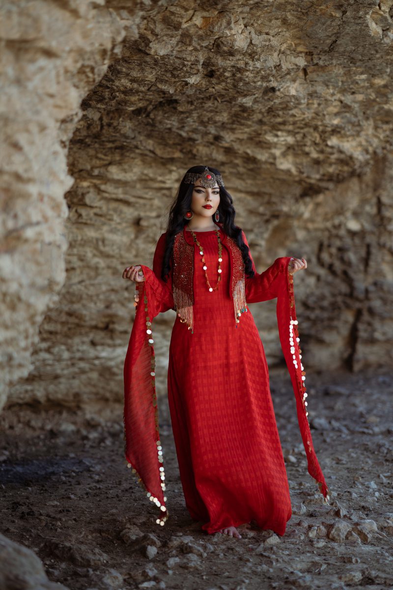 Persian Clothing: A Rich Combination of Colors and Patterns - To Iran Tour