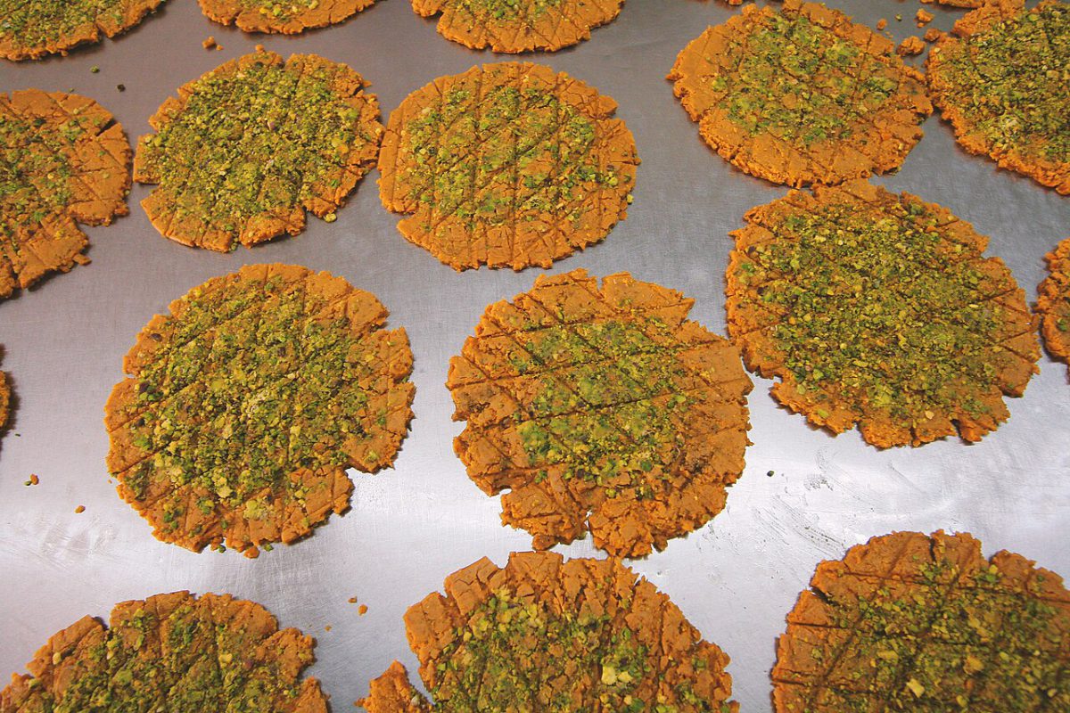 Persian Sweets: Top 12 Treats to Savor - To Iran Tour